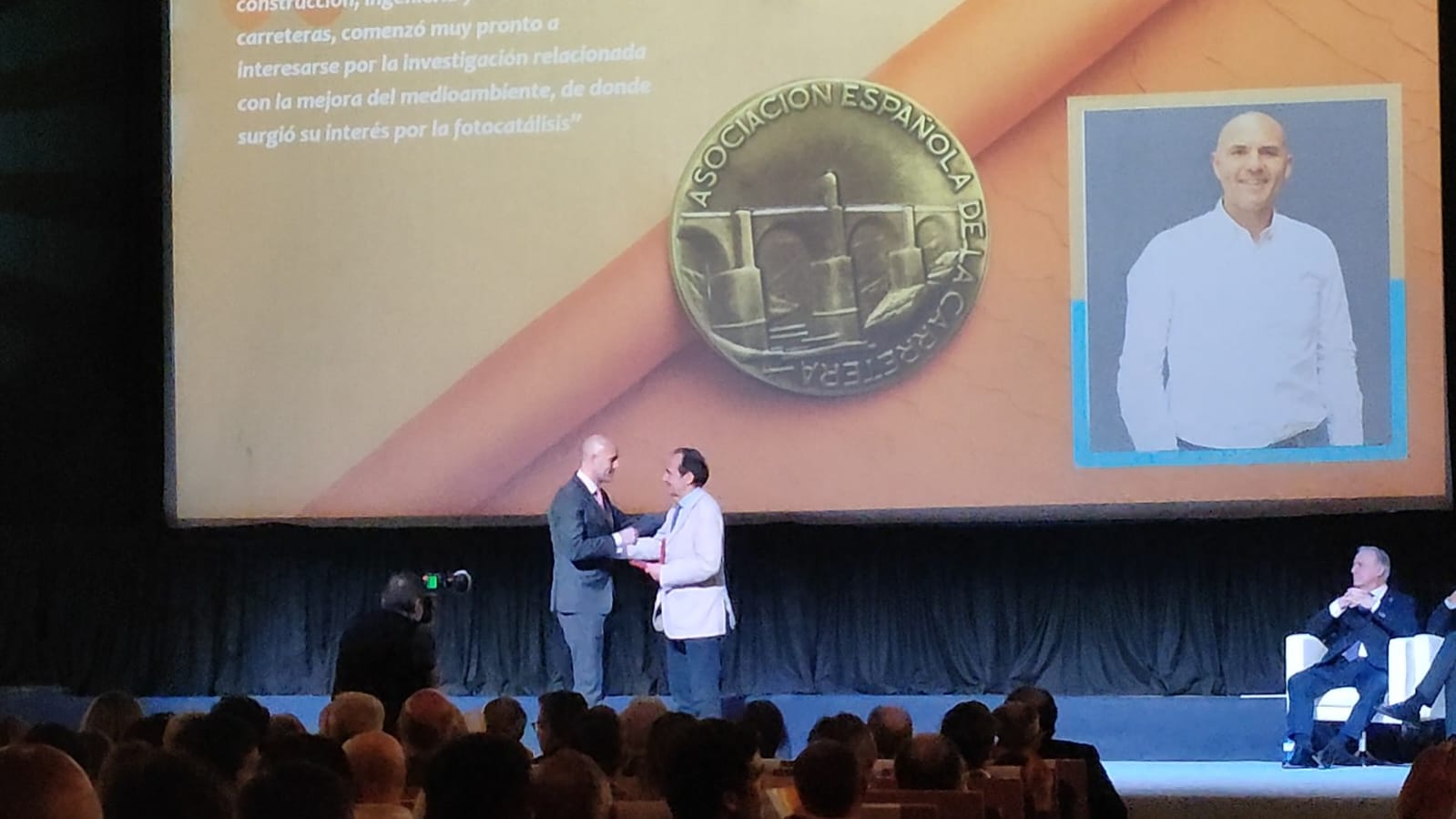 David Almazán, Medalla de Oro de la Carretera